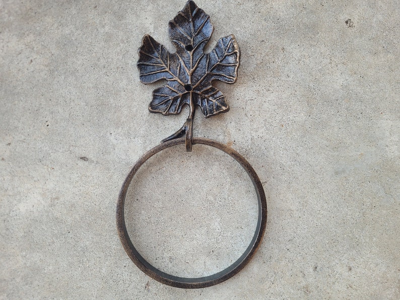 Leaf Towel Ring | PICK YOUR COLOR | Iron Towel Hanger | Metal Bathroom ...