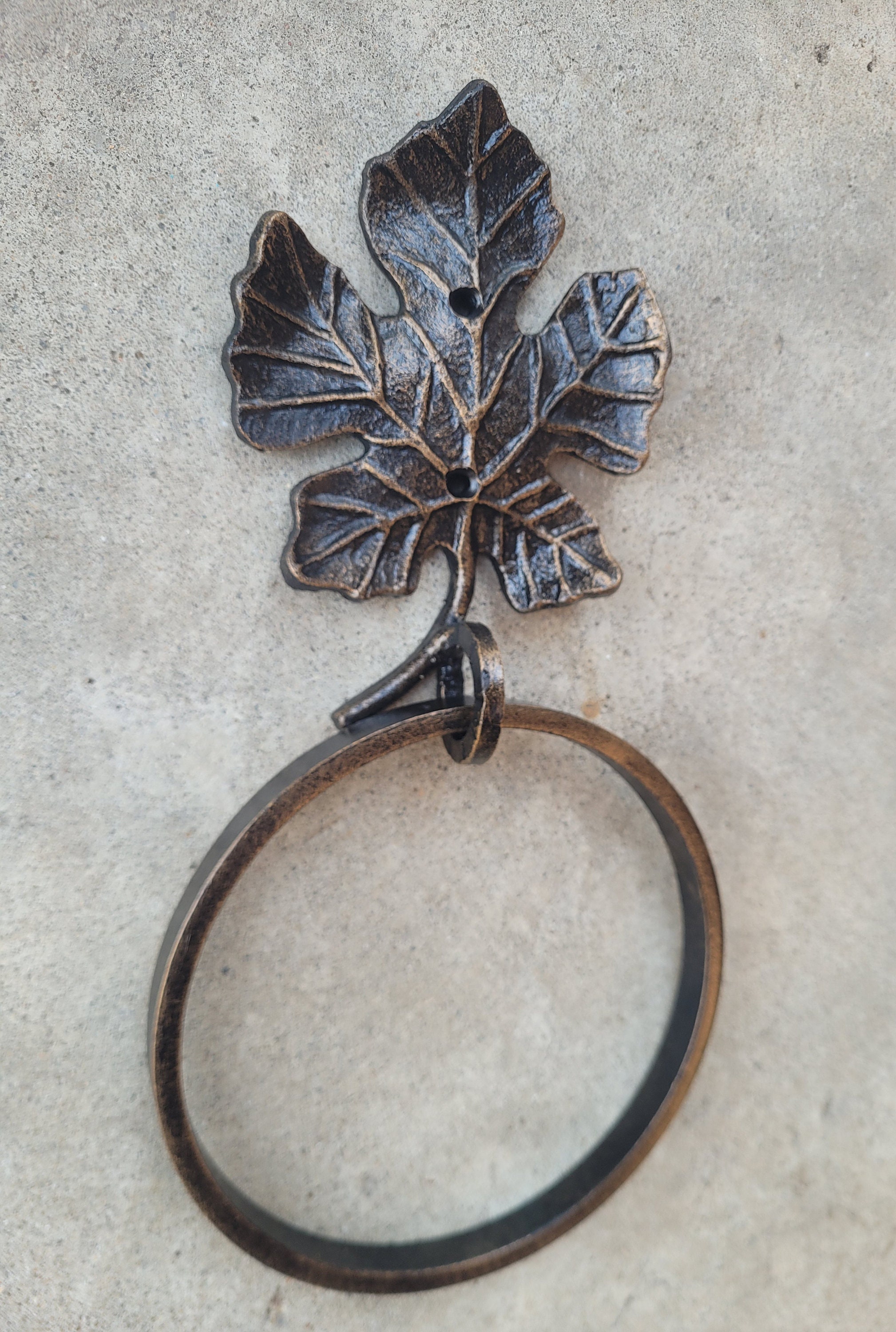 Leaf Towel Ring | PICK YOUR COLOR | Iron Towel Hanger | Metal Bathroom ...