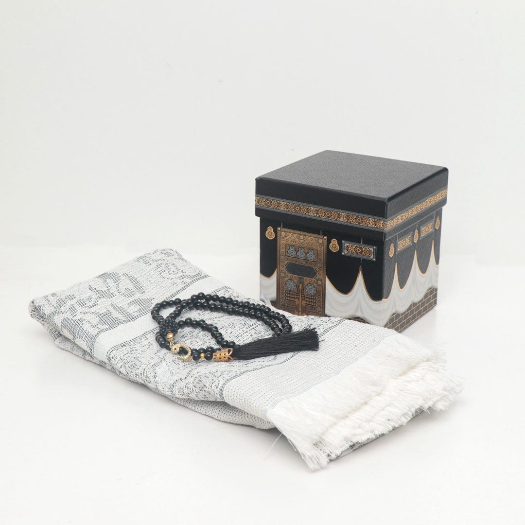 Ideal Gift Kaba Box With Prayer Mat Rugs Janamaz and Tasbeeh - Etsy