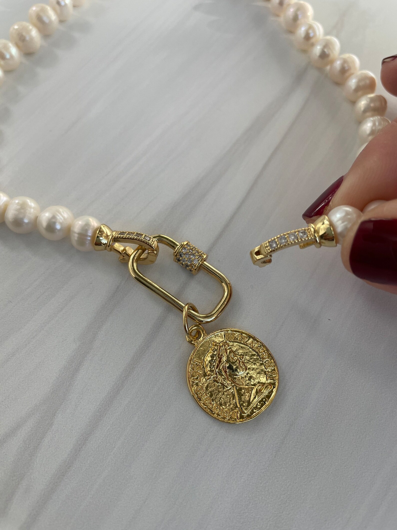 Queen Elizabeth Pearl Necklace Queen Elizabeth Charm Gifts - Etsy