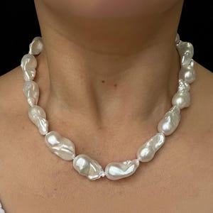 Baroque Pearl Necklace: Gold Pave Lock, Hand-knotted Bridal Jewelry - Etsy