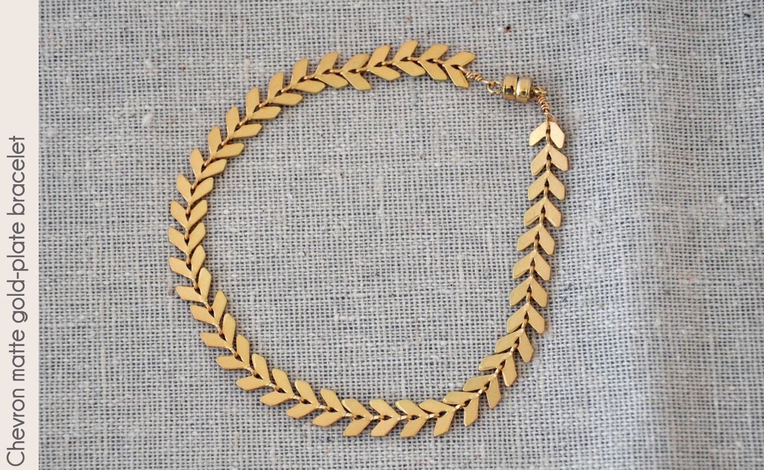 Chevron Chain Matte Gold-plate Bracelet - Etsy Sweden