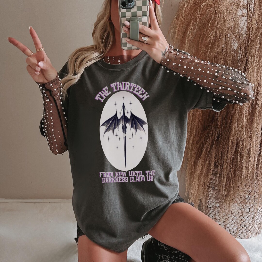 The Thirteen Sword & Wings Fantasy T-shirt,dark Aesthetic Bookish Tee ...