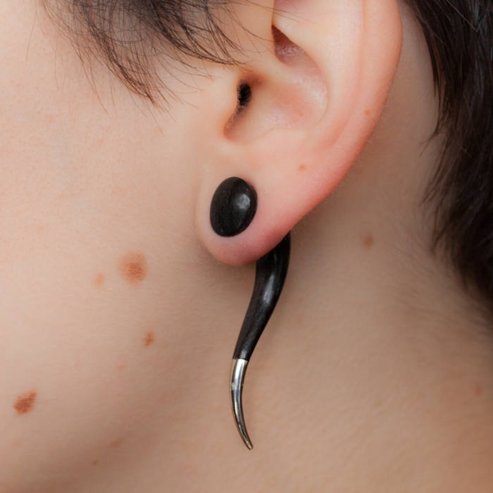Black Ear Stretcher With Silver Tip Hooks Gauge Earrings - Etsy