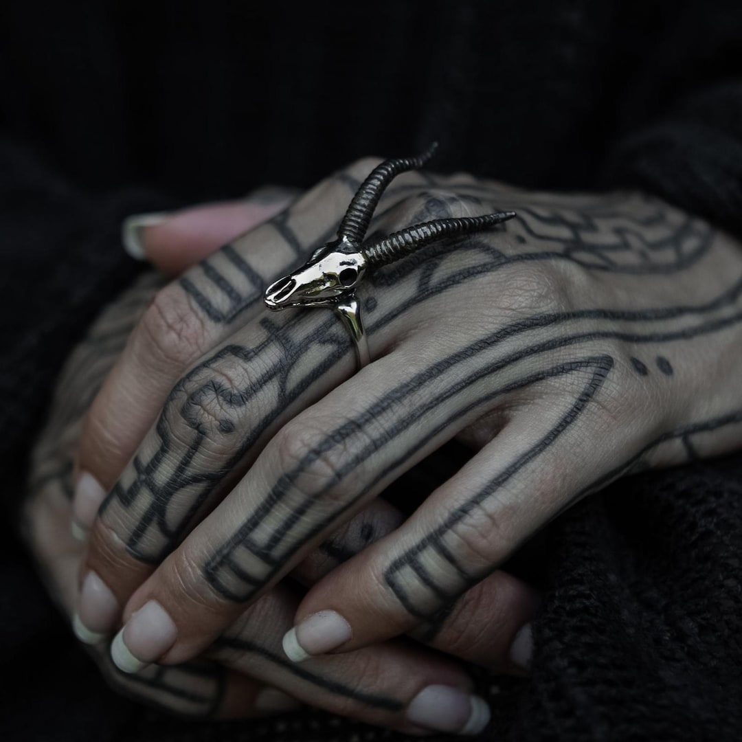 Negev Ring, Goat Skull Ring, Gothic Edgy Adjustable Size Ring, Unisex ...