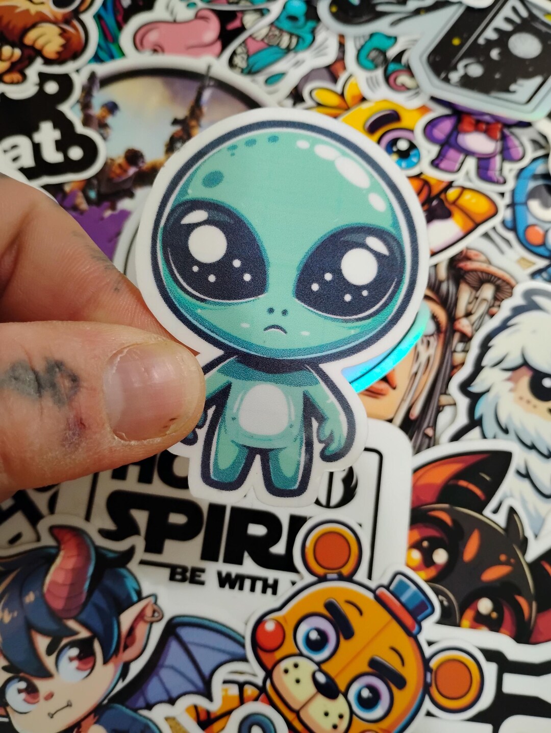 Alien Sticker, Alien Vinyl Decal, Space Lover Gift, Alien Decor, Alien ...