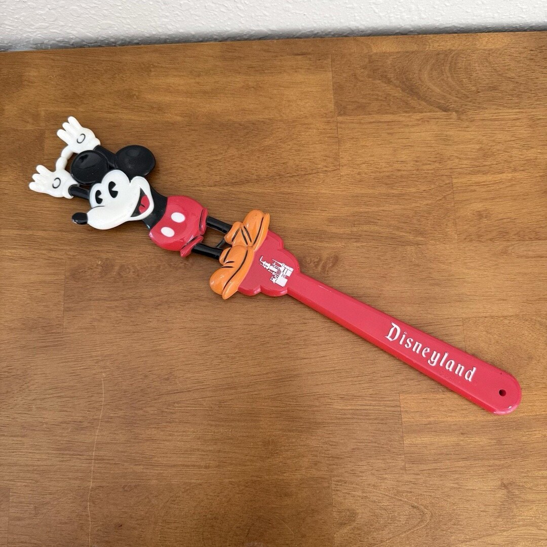 Walt Disney Disneyland World Park Classic Mickey Mouse Back Scratcher ...