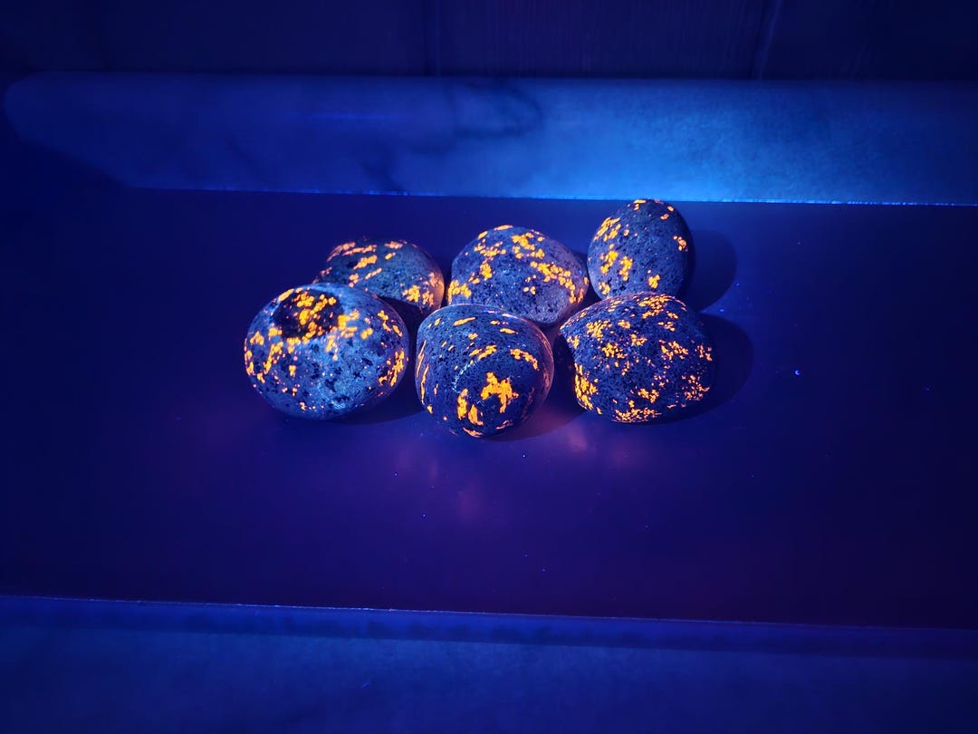 Yooper Stones Lot D Light up Yooper Rocks Black Light Glow Rocks - Etsy