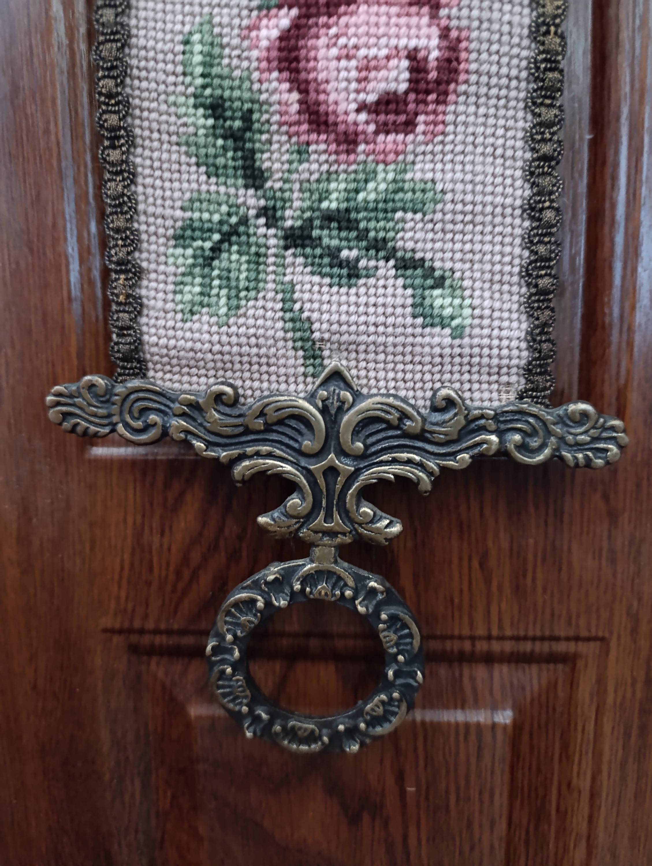 Vintage Estate Needlepoint Bell Pull With Bell Wall Hanging With Bronze ...