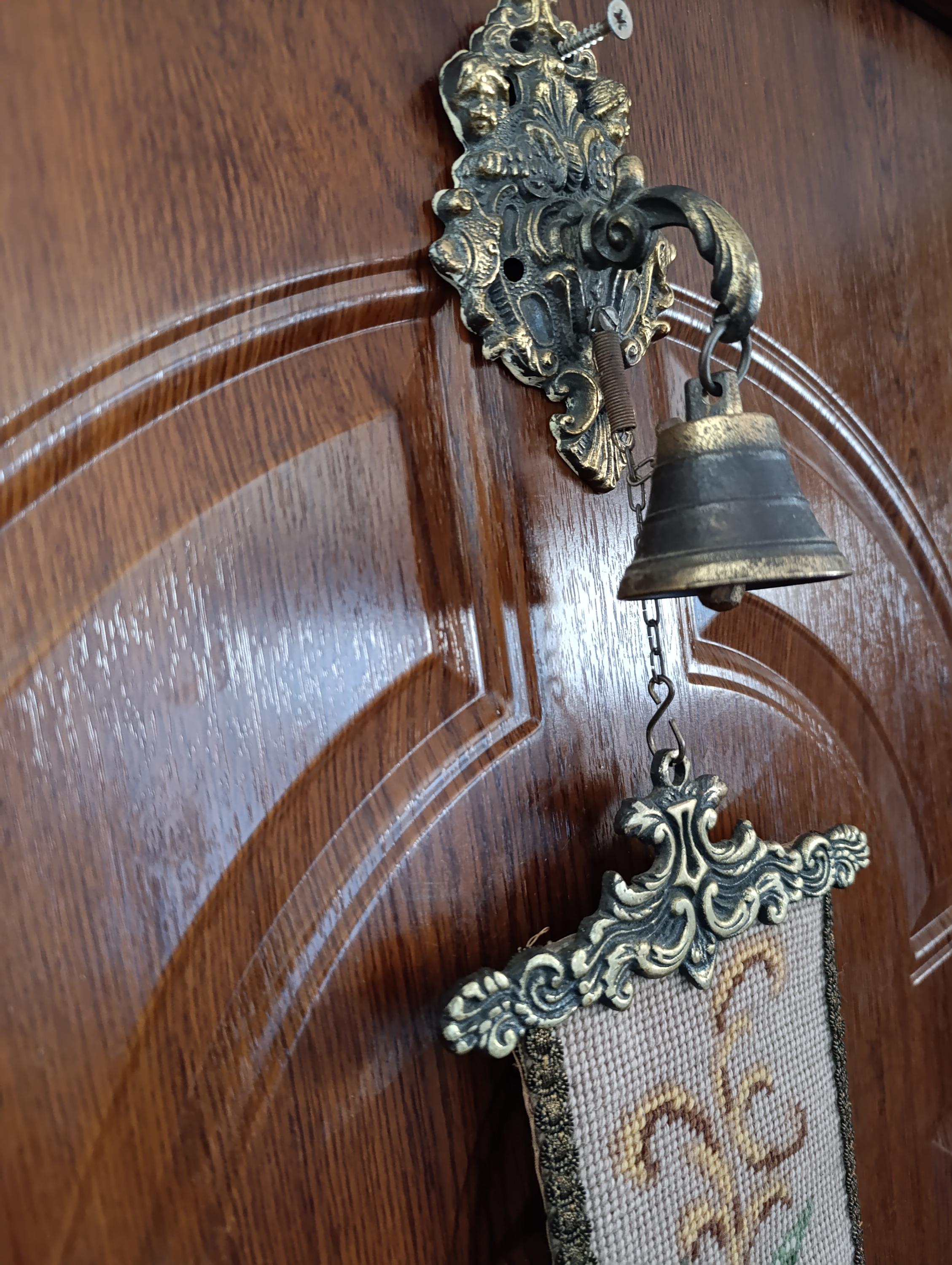 Vintage Estate Needlepoint Bell Pull With Bell Wall Hanging With Bronze ...