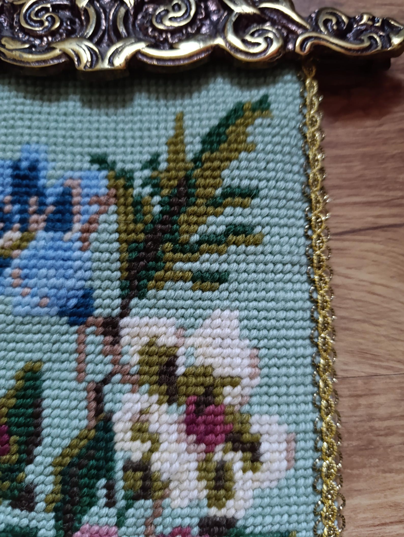 Vintage Estate Needlepoint Bell Pull With Bell Wall Hanging With Bronze ...