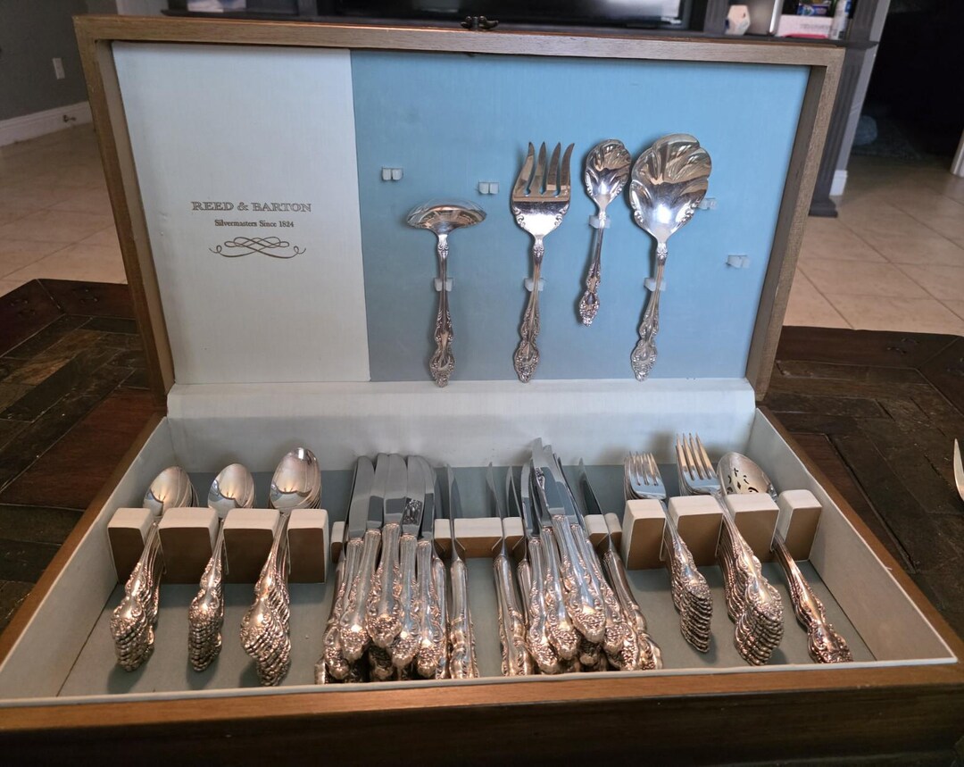 Vintage 1881 Rogers Oneida “baroque Rose” Silverplate Flatware Set – 80 ...