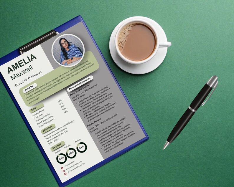 Graphic Designer Resume Template: Swiss Design Canva CV - Etsy