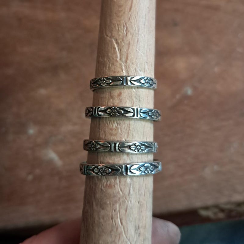 Posey Ring - Etsy