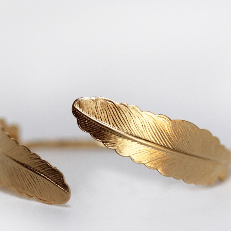 Feather Armband - Etsy