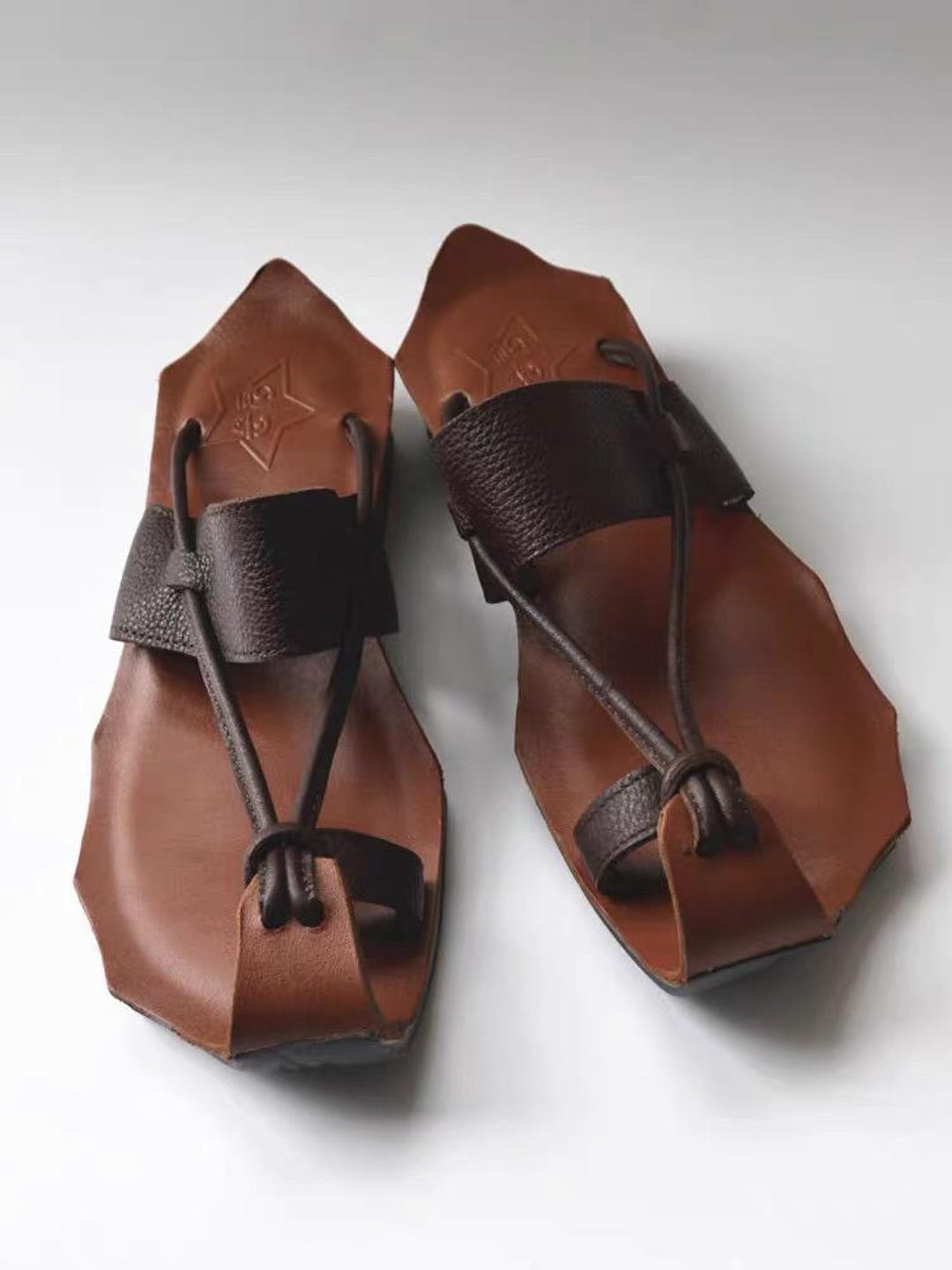 Handmade Leather Sandals for Women | Boho Minimalist Toe Ring Flats ...