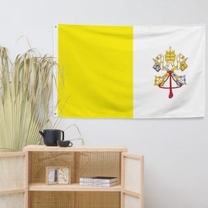 Vatican City Flag - Holy See Religious Flag - Catholic Church the Pope ...