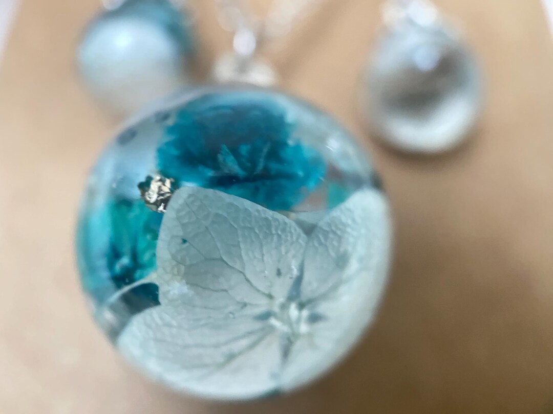 Resin Spheres and Real Flowers Fairy Spheres - Etsy