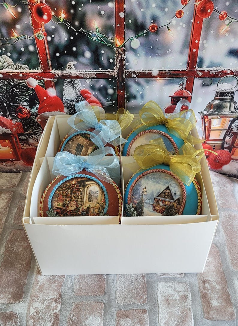 Set of 4 Handmade Christmas Baubles – Vintage Winter Scenes, 12 Cm ...