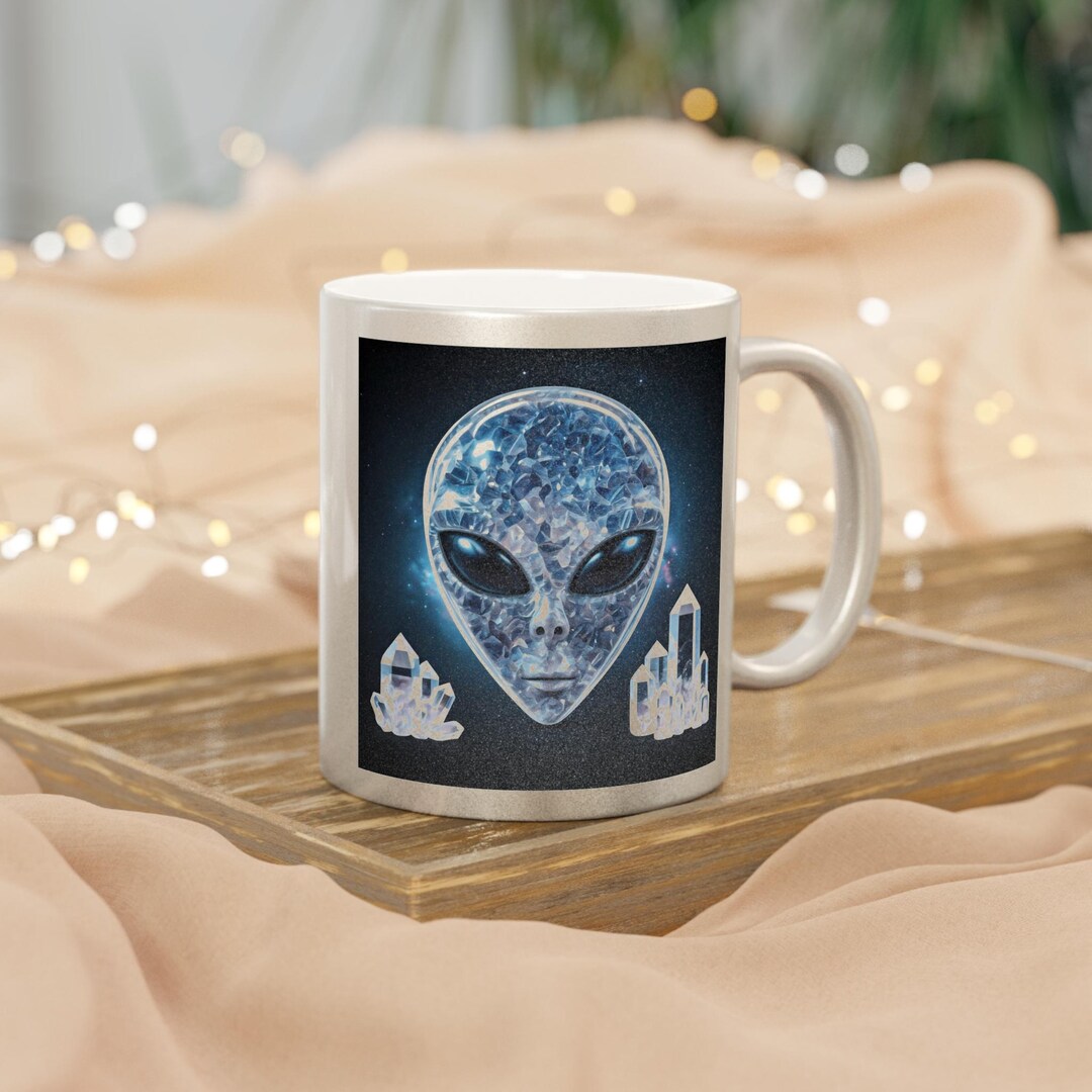 Crystal Sentinel: Alien Visage, Cosmic Crystals, Extraterrestrial Art ...