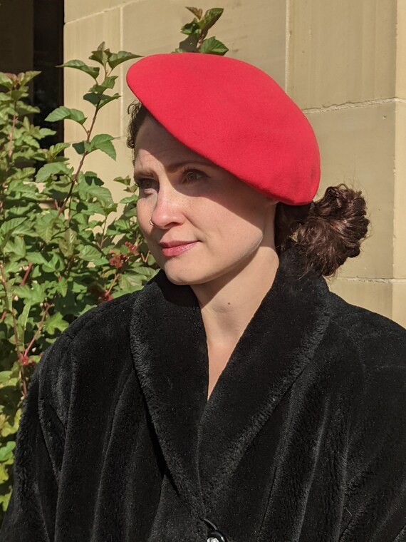 Vintage 1950s Button Beret Red Felt Hat - Etsy