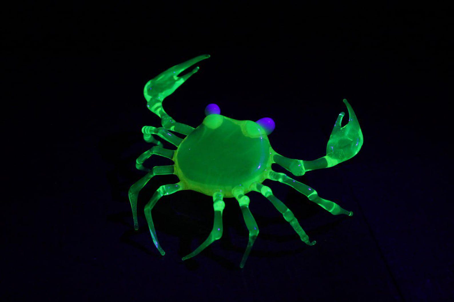 UV Reactive Vaseline Glass Crab – Unique Handmade Uranium Glass Art ...
