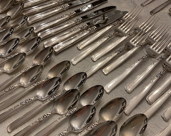 Oneida - Prestige Flatware, Gay Adventure, Tea Spoons Set of 9 - 6 1/8 Inch in Length, 1955 ...