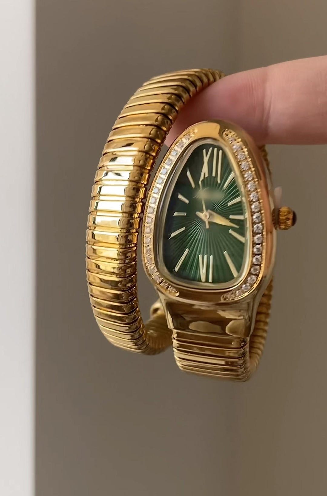 Green Surface Luxury Snake Wristwatch, Snake Watch,gold Women's Watch ...