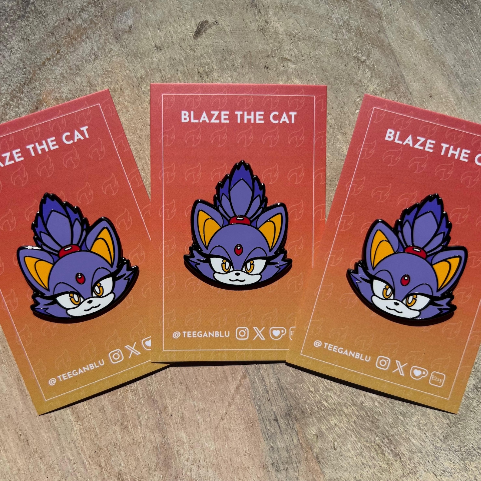 BLAZE THE CAT Hard Enamel Pin | Sonic the Hedgehog | Black Nickel Large ...