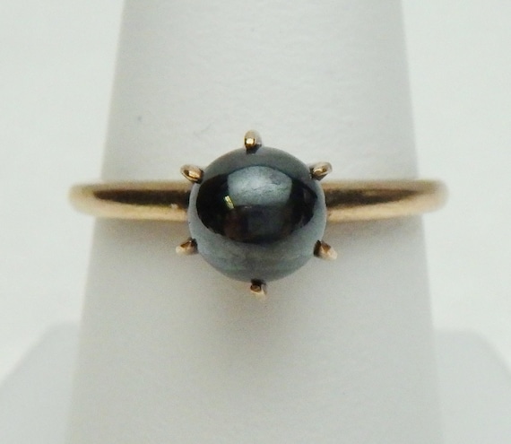 10 kt Hematite Solitaire Ring 1950s Yellow Gold - Gem