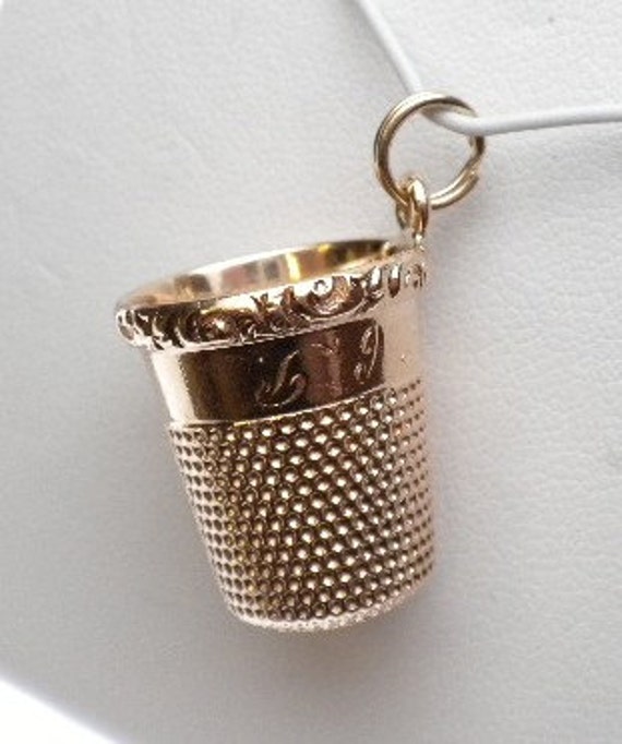 Engraved Thimble Charm 14 Karat Gold - Gem