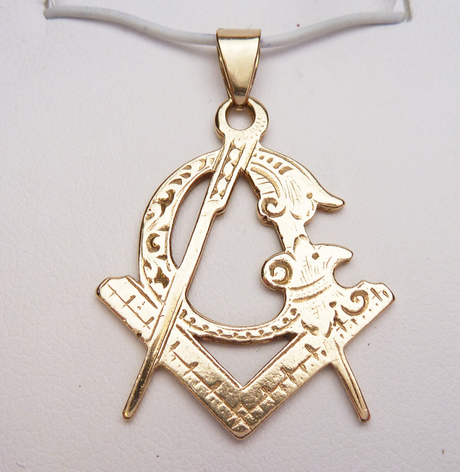 14k Masonic Square and Compass Pendant - Etsy