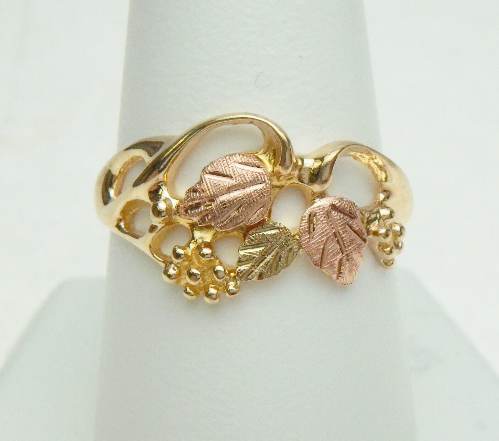 Stamper 10 Kt Black Hills Gold 3 Leaf Ring 1980s Tricolor Gold - Etsy