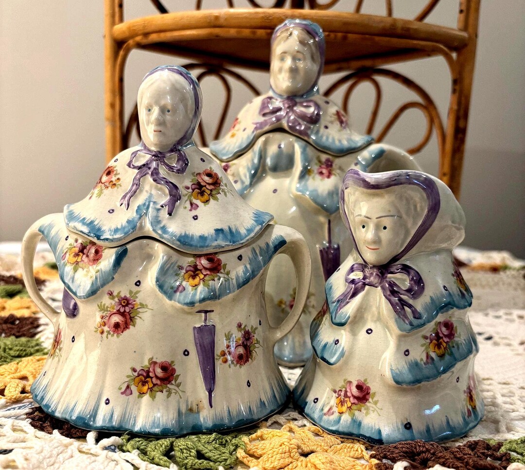Vintage Little Old Lady Tea Set - Etsy