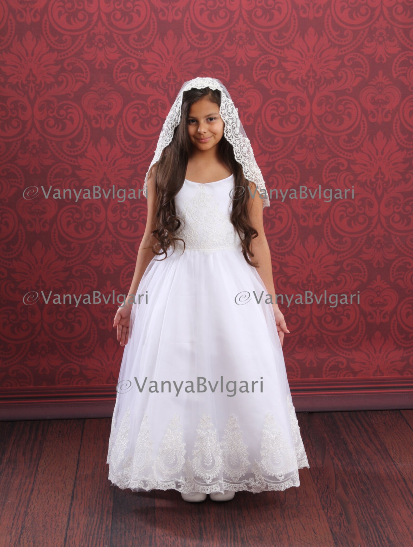 First Communion Veil, Mantilla Catholic Veil, Lace Veil, Flower Girl's ...