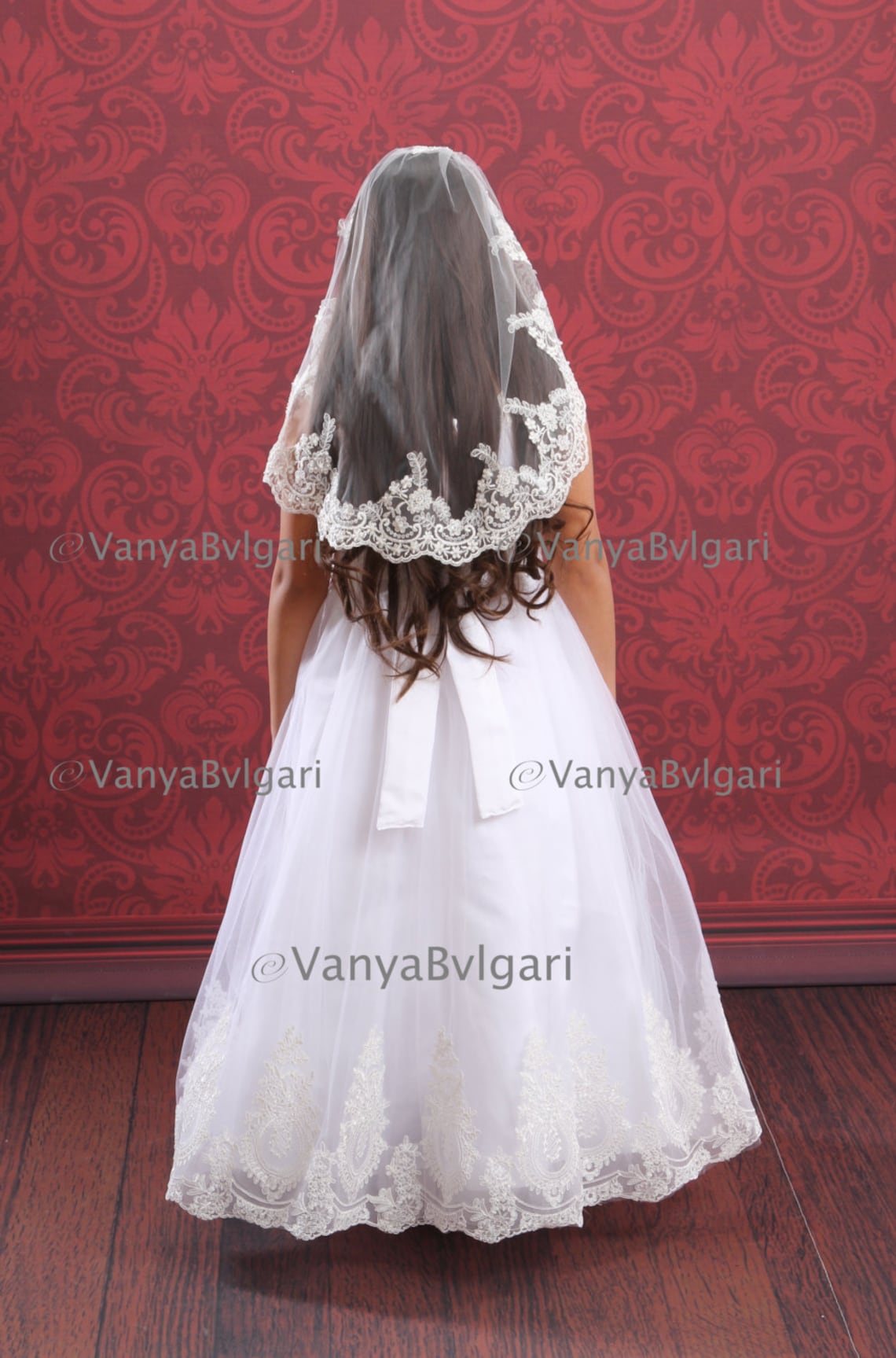 First Communion Veil, Mantilla Catholic Veil, Lace Veil, Flower Girl's ...