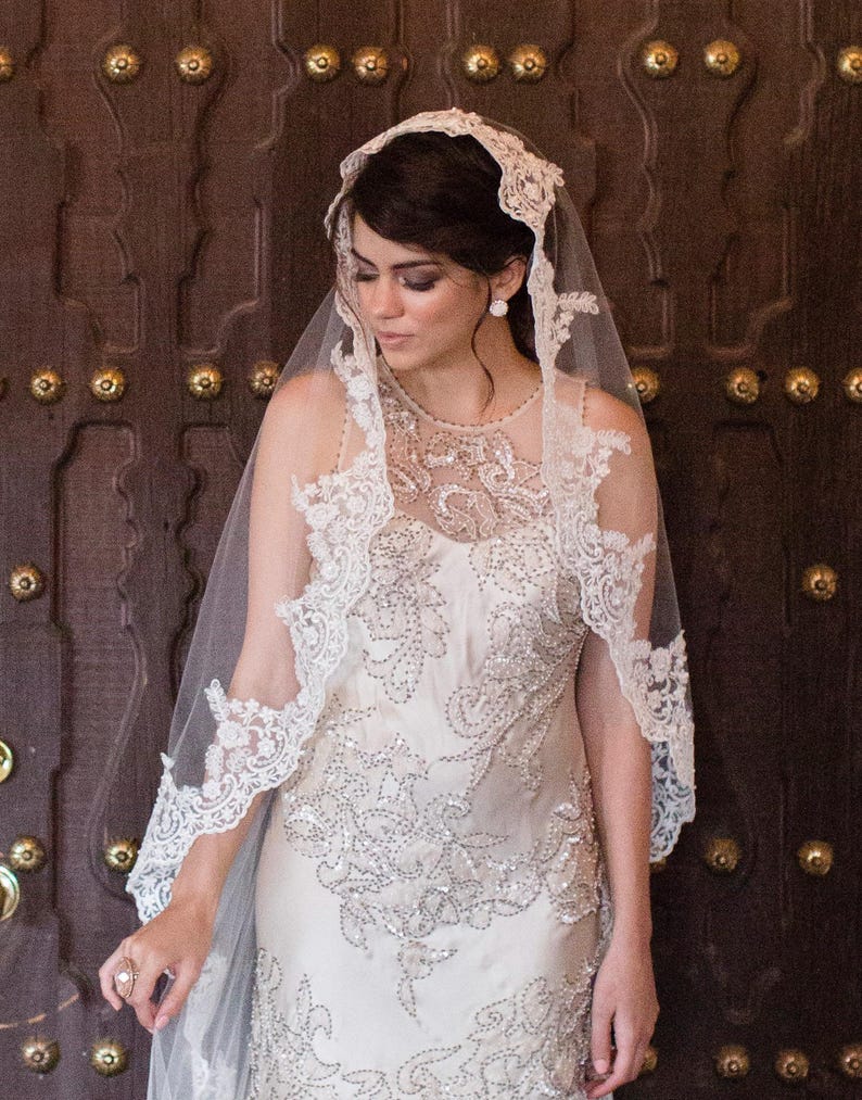 Beaded Lace Mantilla Fingertip Veil – Floral Embroidery, USA Made - Etsy