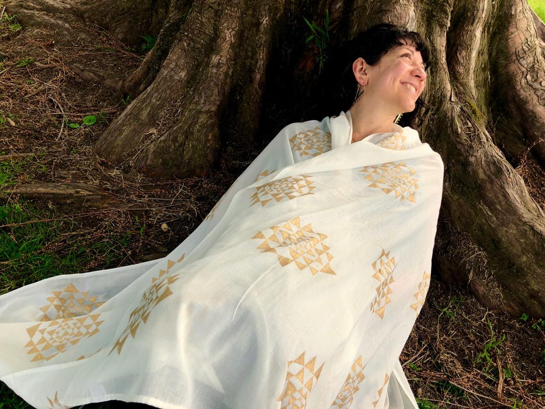 Ivory Sri Yantra Scarf / Meditation Shawl / Shri Yantra Sacred Geometry ...