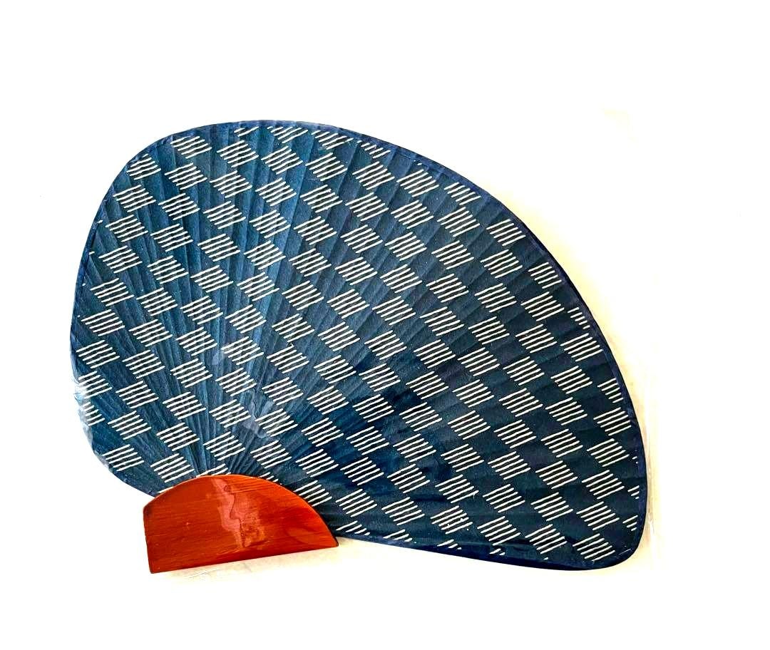 Small Japanese Uchiwa Fan With Birds and Weaves Pattern | Handcrafted ...