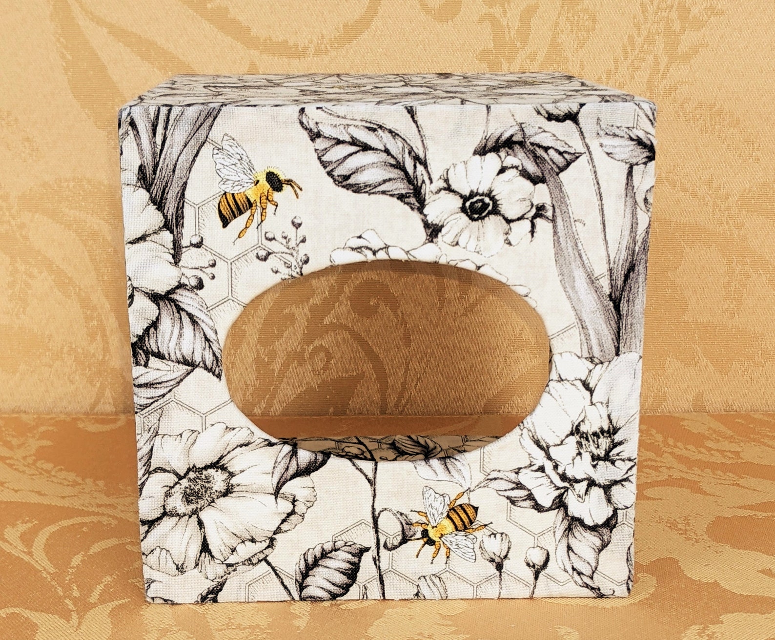 Bees and Flowers Tissue Box Cover - Etsy