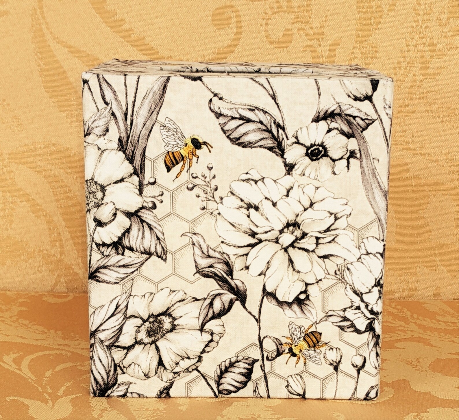 Bees and Flowers Tissue Box Cover - Etsy