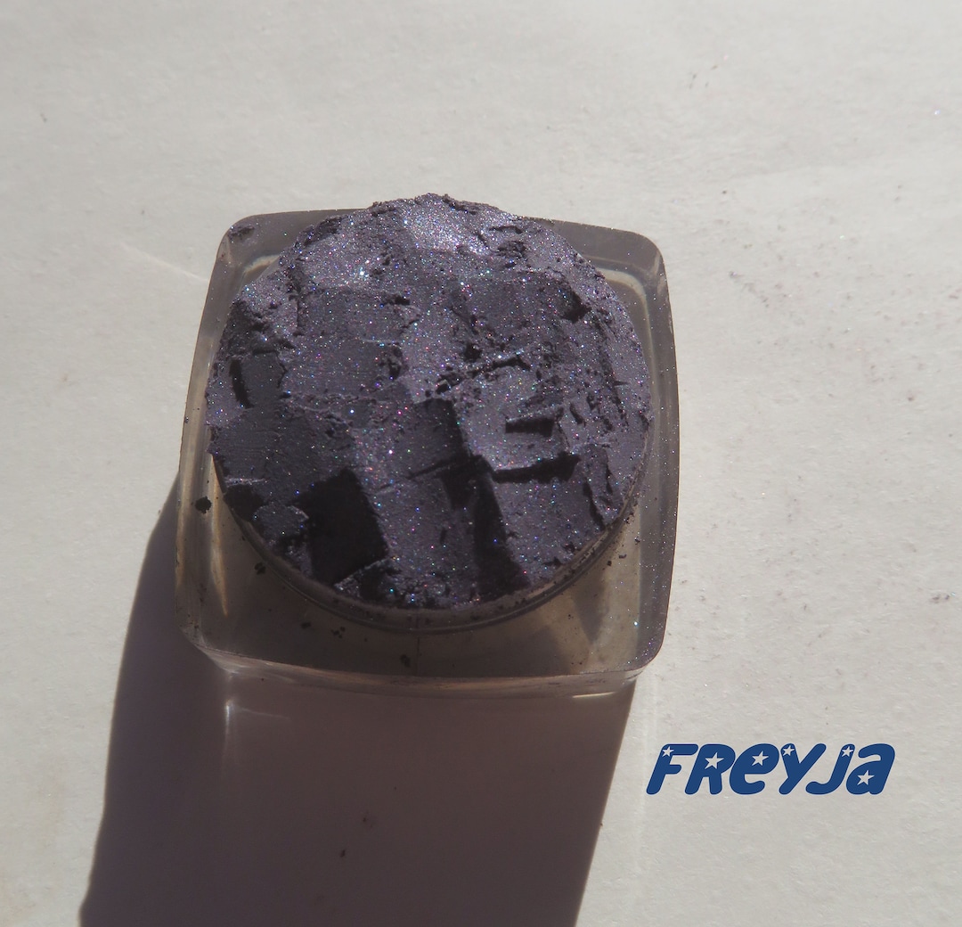 FREYJA - Dark Purple Blue Shimmer Mineral Eye Shadow, Loose Pigments, Cruelty-free Vegan Mineral ...