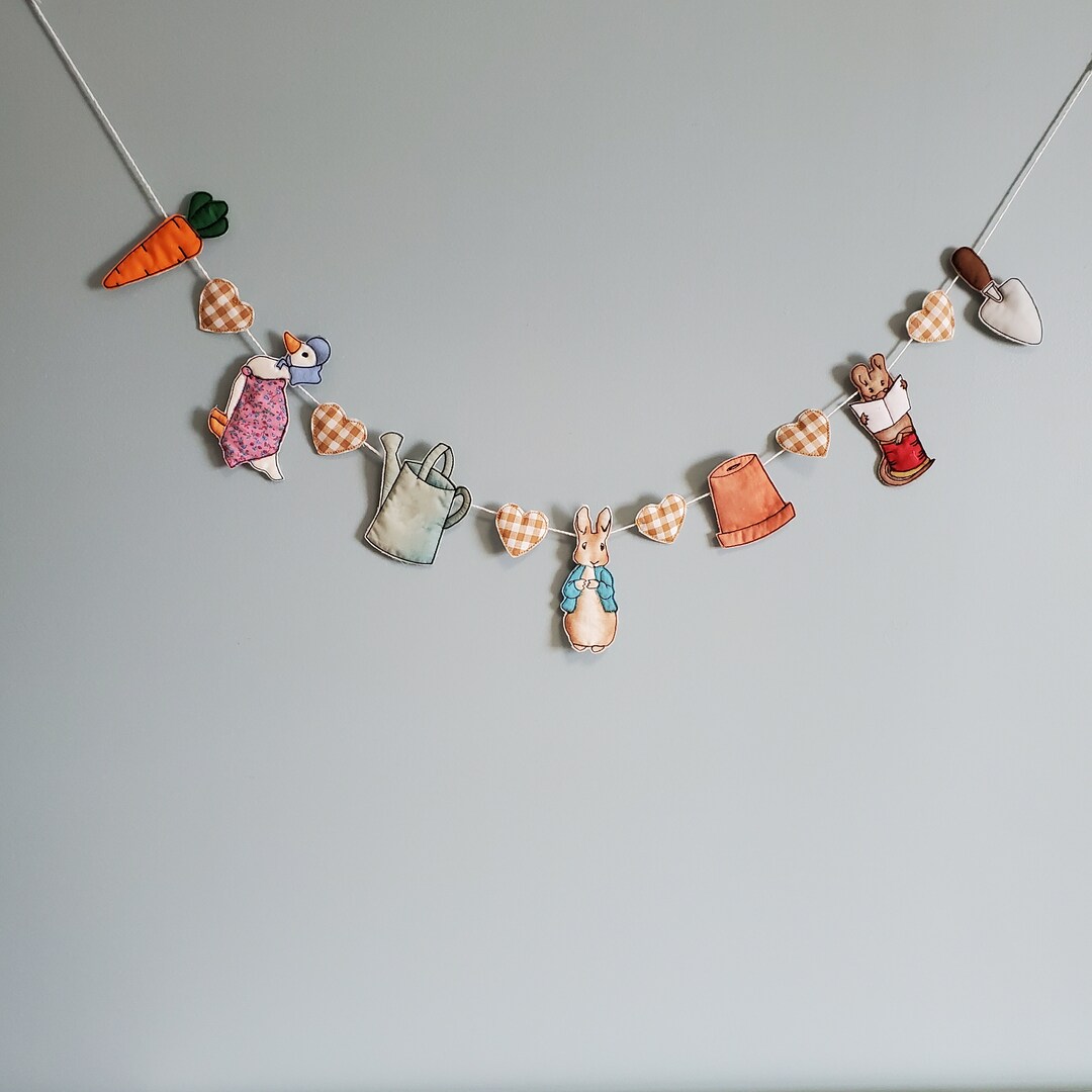 Peter Rabbit Banner, Peter Rabbit, Duck, Mouse Nursery Bunting, B222 - Etsy