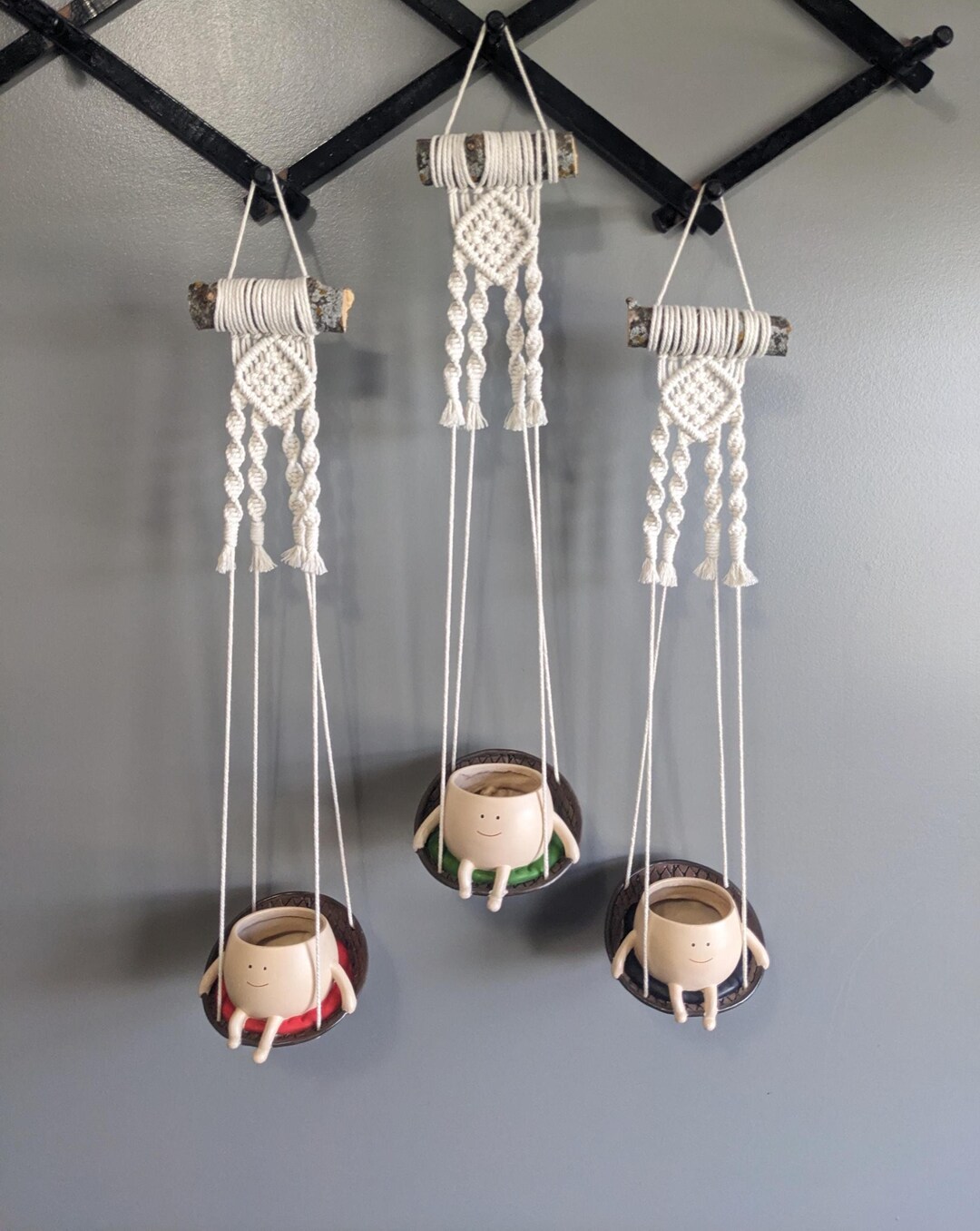 Smiley Face Pot Head Papasan Plant Holder | Handmade Macrame | Swinging ...