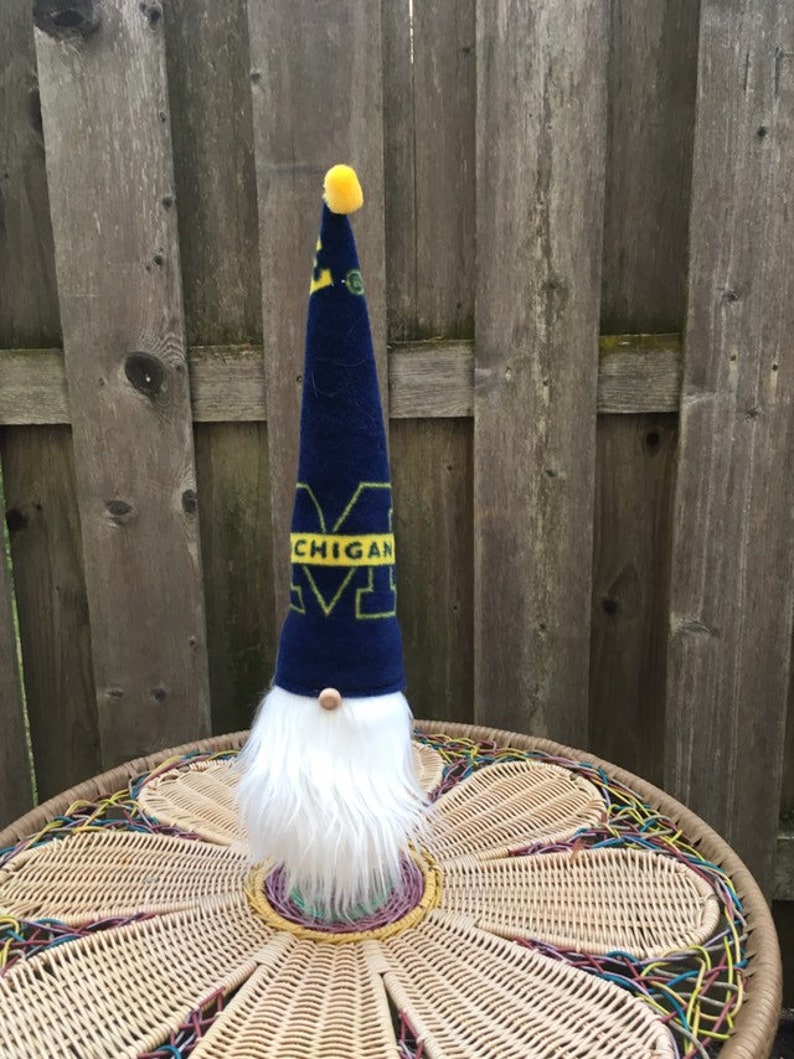 University of Michigan Gnome Wine Bottle Topper, Gnome Bottle Toppers ...