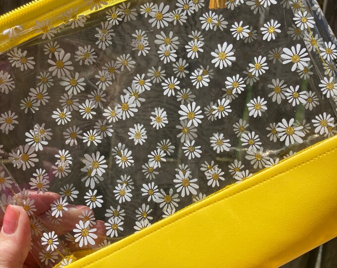 Daisy Clear Vinyl Pouch, Daisy Makeup Bag, Daisy Travel Accessory ...