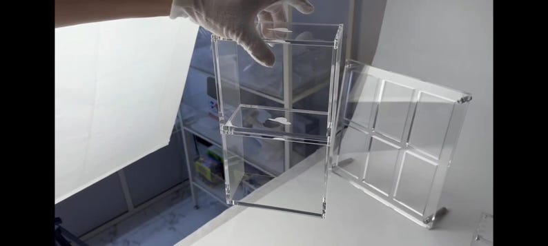 One Piece Booster Box Acrylic Case – Stackable Magnetic Display (OP-01 ...