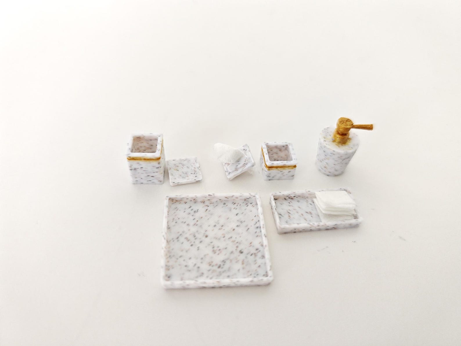 1:12 Openable Soap Bottle and Cotton Boxes for Washroom, Dollhouse ...