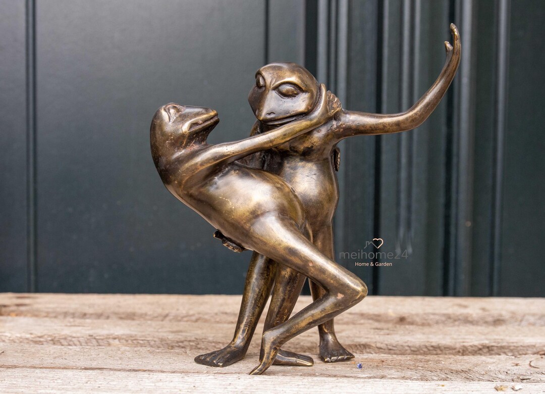 Bronze Sculpture Dancing Tango Frogs | Two Sizes | Animal Figure Made ...