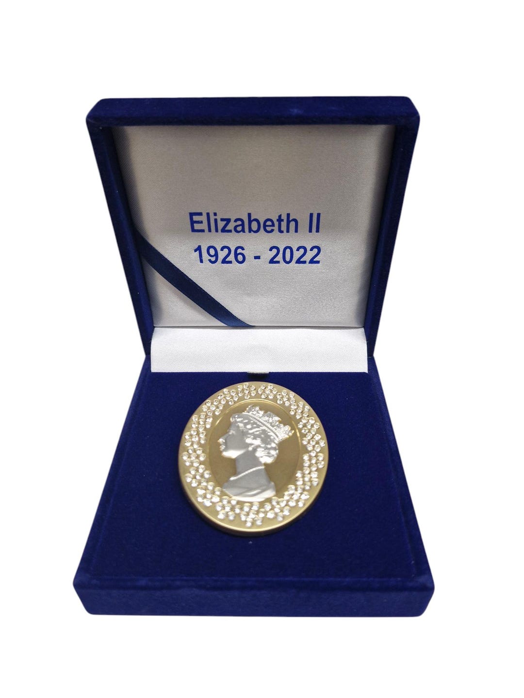 Queen Elizabeth II Cameo Brooch - Etsy